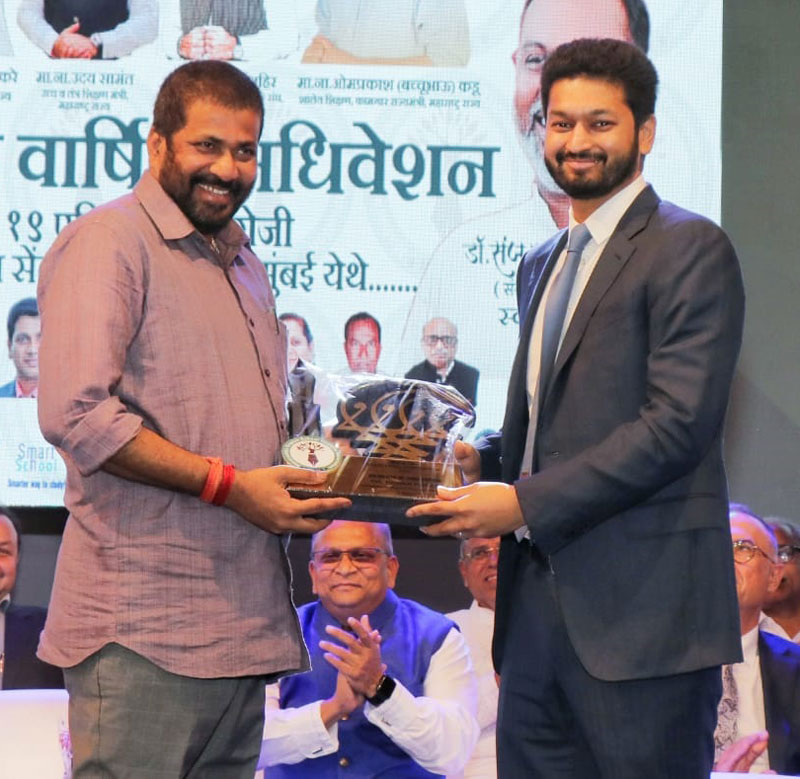 Podar Education Network receives the "Best School Trustee" award by ...